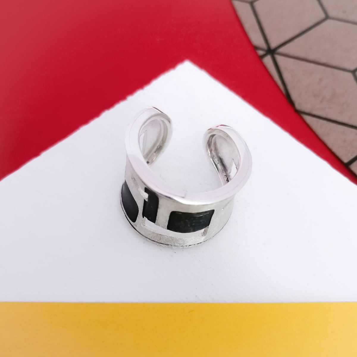 Piet Mondrian Ring – azureandhappymode